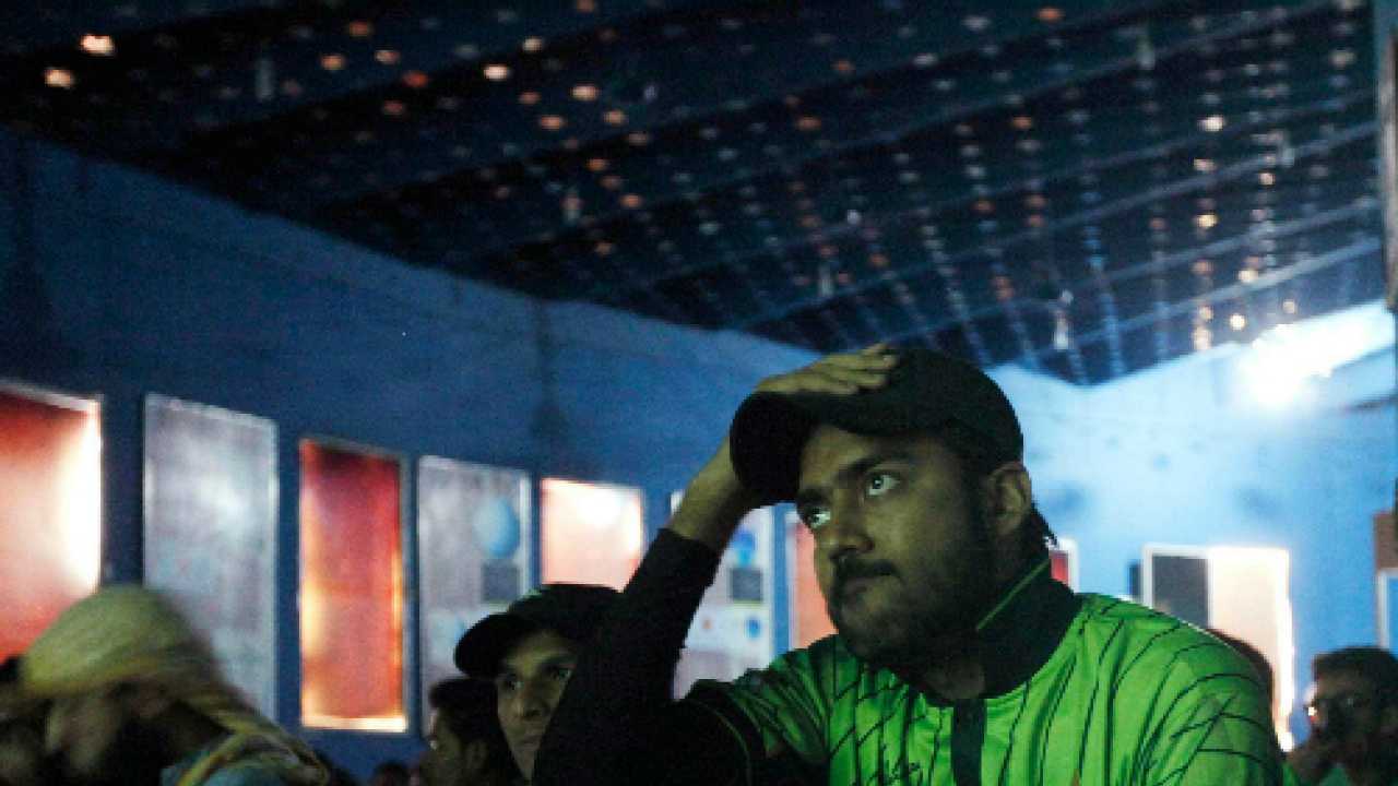 Cricket World Cup 2015, IndVsPak: Angry Pakistan fans in Karachi smash ...