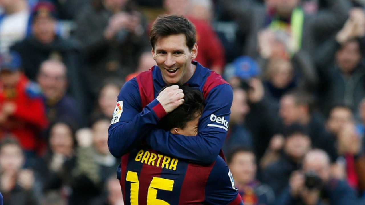 Lionel Messi hits record treble as Barcelona crush Levante 5-0