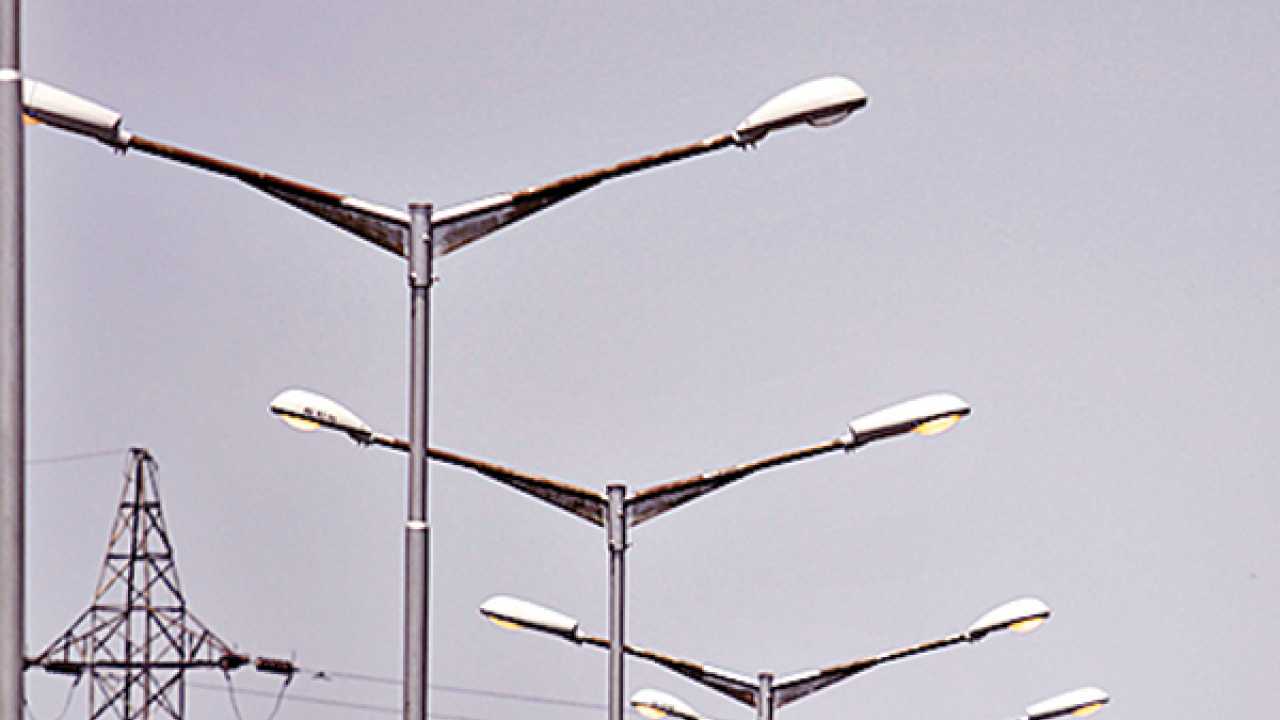 Reliance Jio to use BEST lamp posts to provide WiFi through 4G