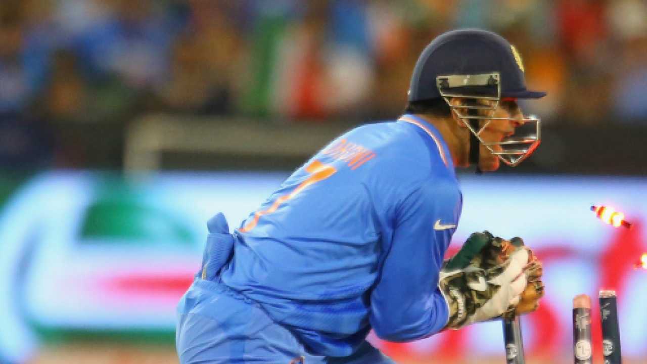 World Cup 2015: When Dhoni turned 'daredevil', kept without pads ...