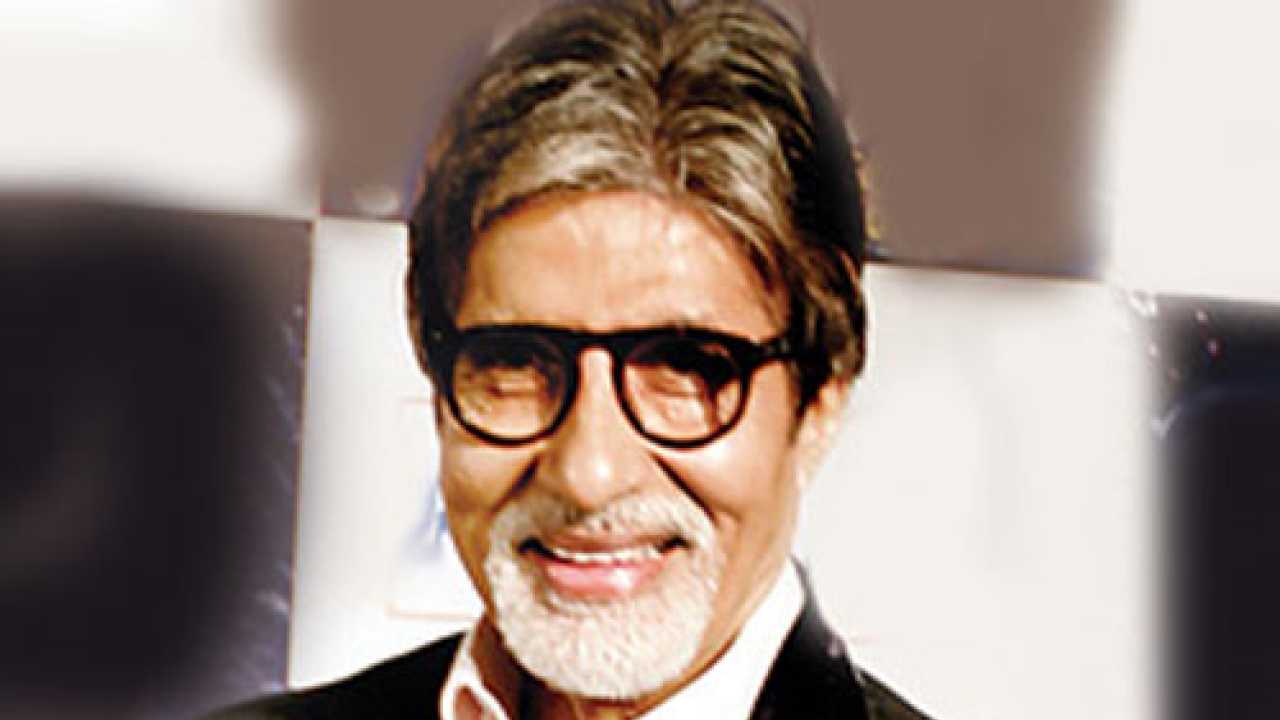 Amitabh Bachchan excited to meet fans in Egypt