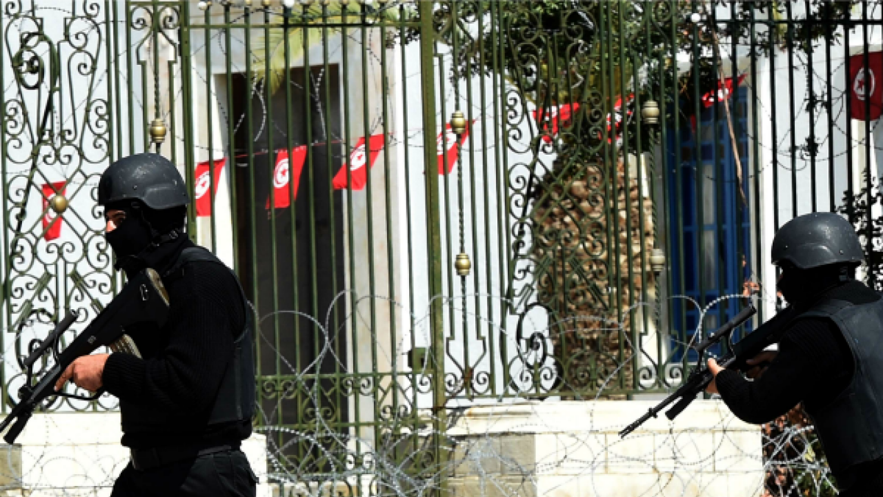 Tunisia's premier fires six police commanders after Bardo Museum attack