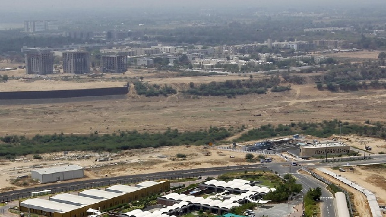 India builds first 'smart' city as urban population swells