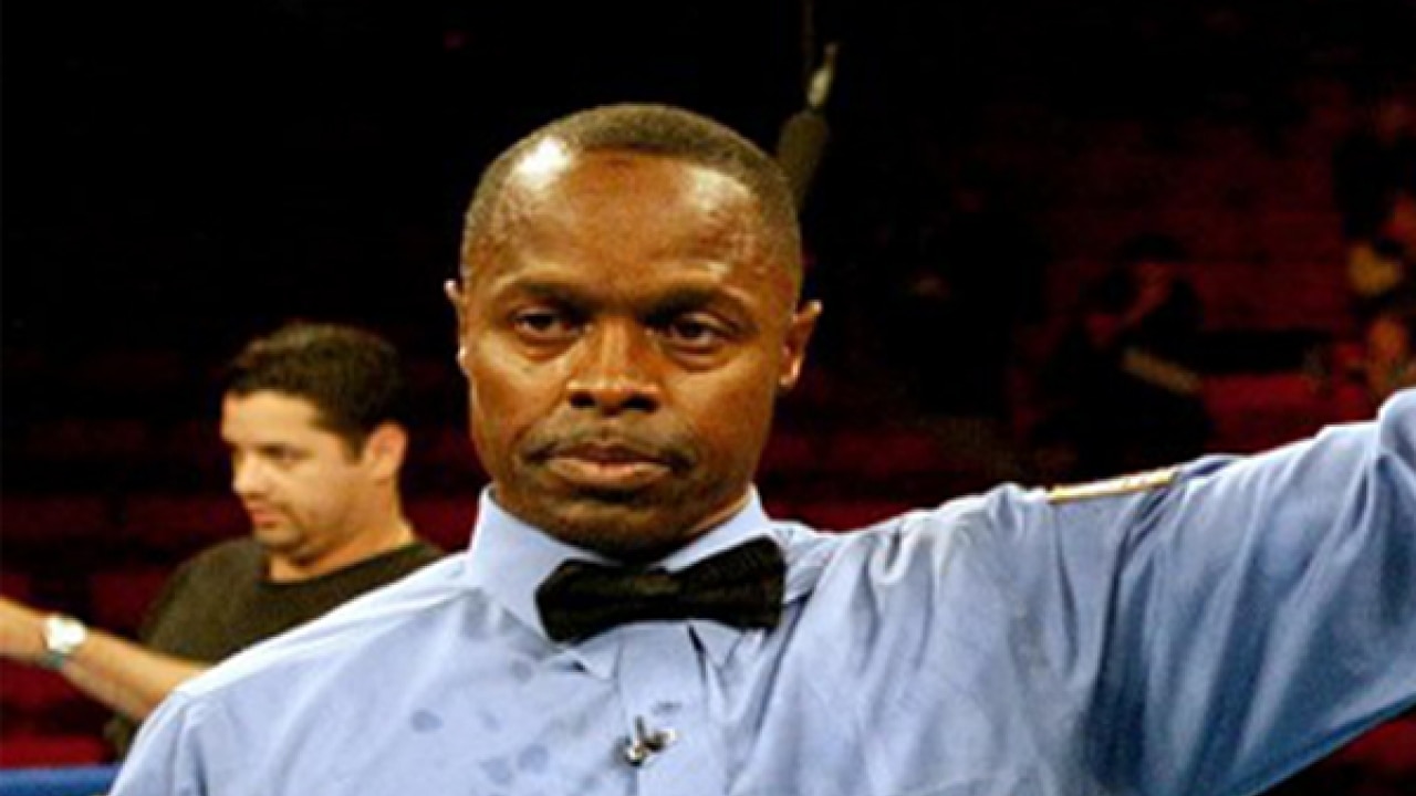Kenny Bayless to referee Mayweahter-Pacquiao "fight of the century" bout