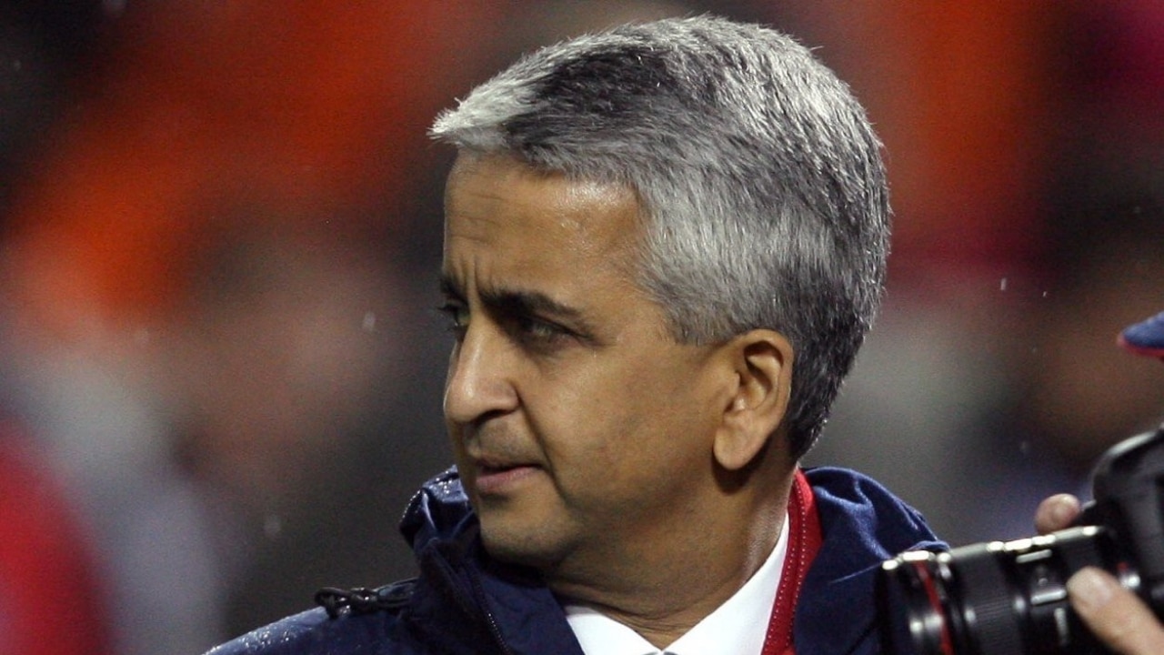 Allahabad born NRI Sunil Gulati in race for FIFA Presidency bid