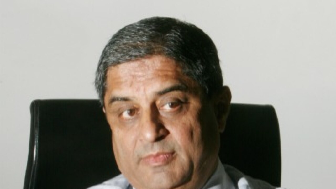 'Naive' to expect HDFC Bank aims 30% growth in profit: Aditya Puri