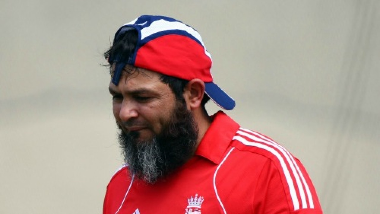 Mushtaq Ahmed: 10 interesting facts about the former Pakistan leg-spinner