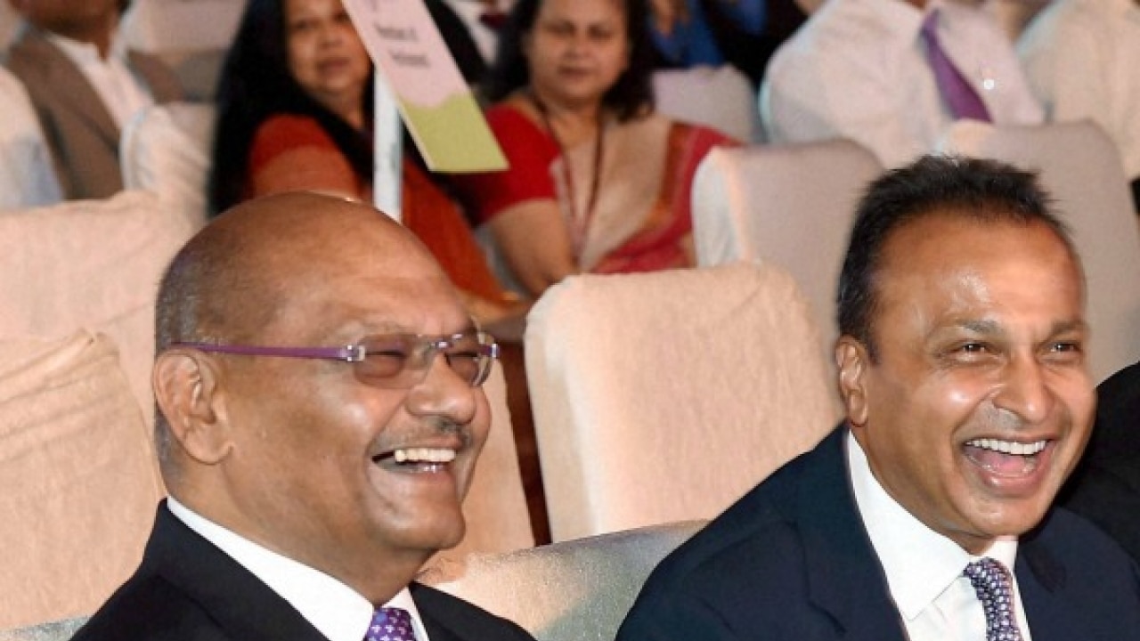 Ambani brothers, industry shower praises on PM Modi; hail Digital India