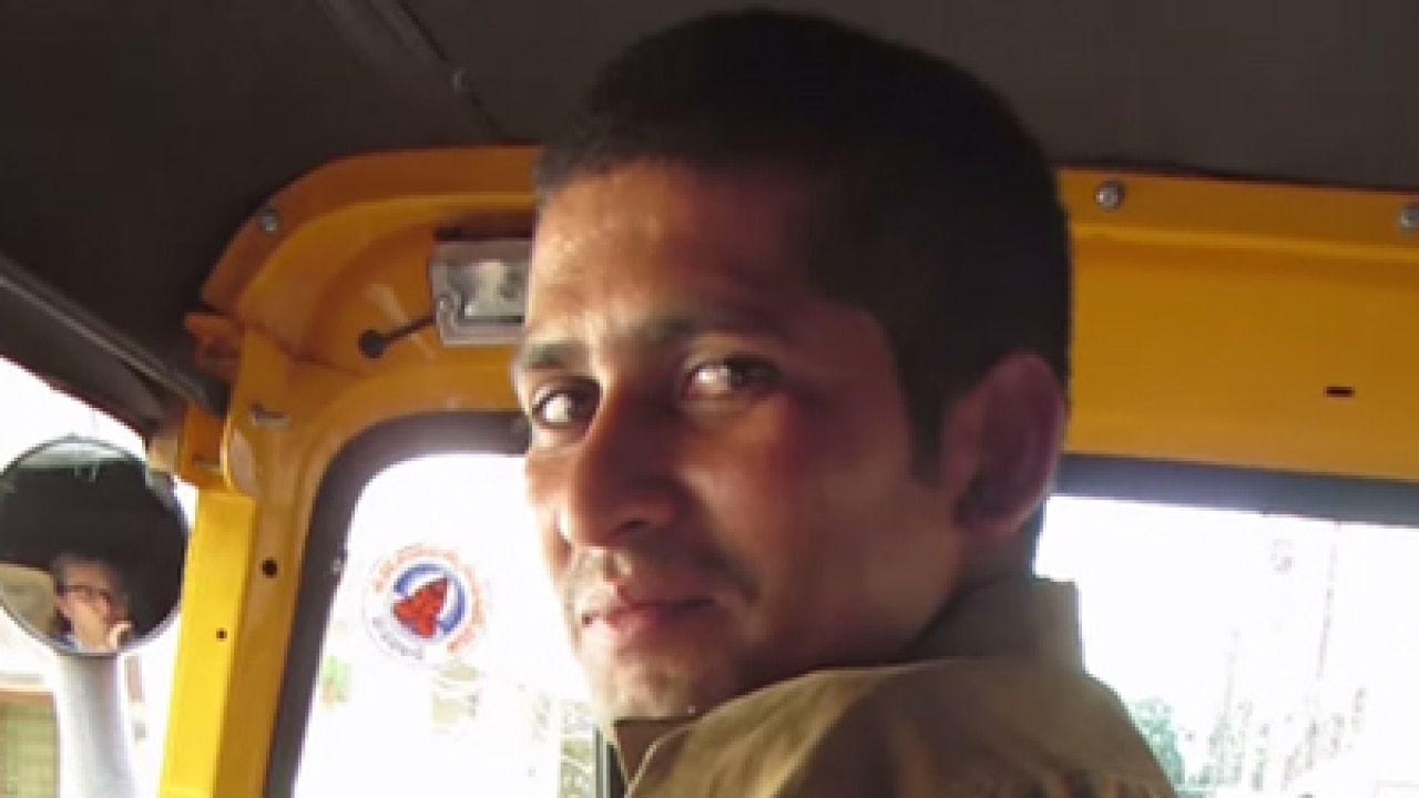 How to ride an auto, Bollywood style: Learn from this American!