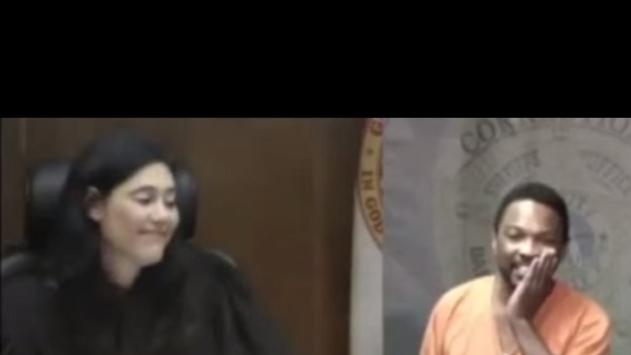 Emotional reunion in courtroom as judge recognises suspect as former ...