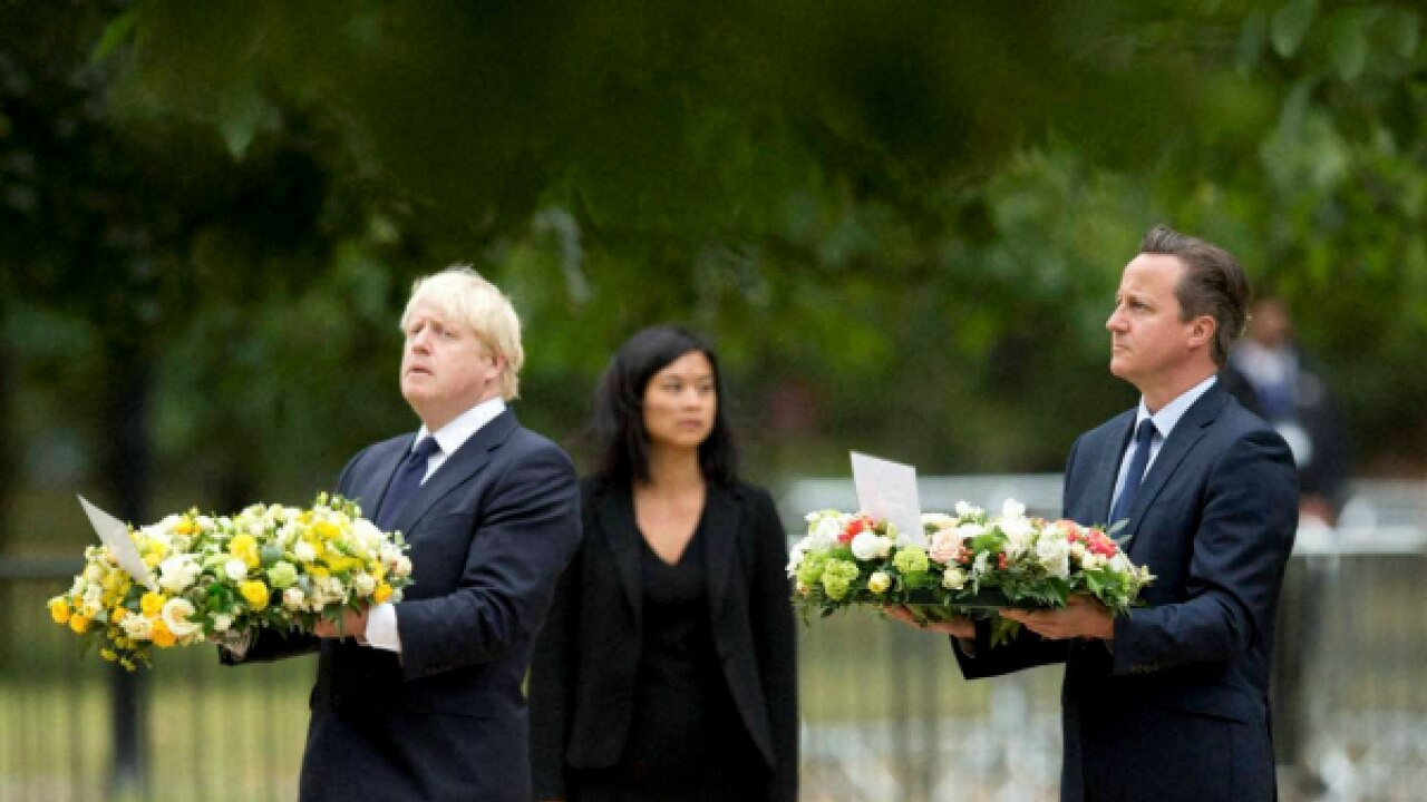 Britain pays tribute to July 7 victims 10 years after London bombings