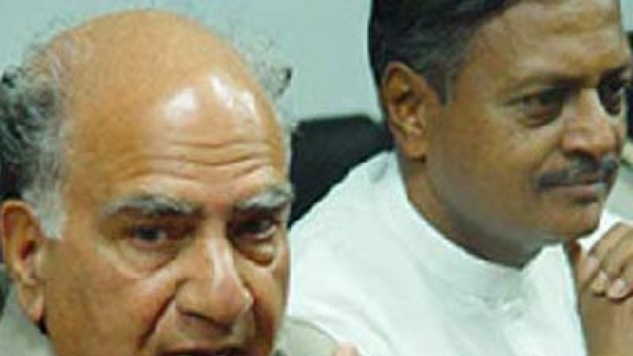 BJP veteran Shanta Kumar refuses to comment on fund embezzlement charges