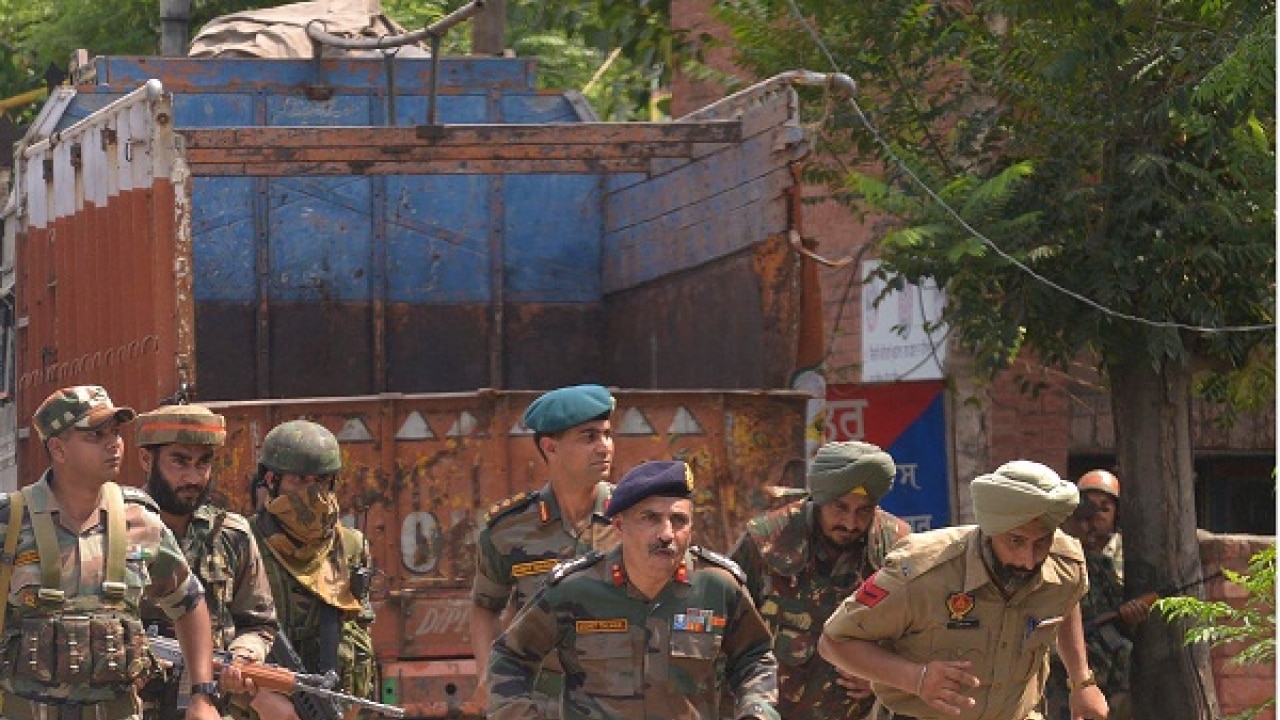 Rajnath Singh links Gurdaspur attack to Pakistan; says any terror ...
