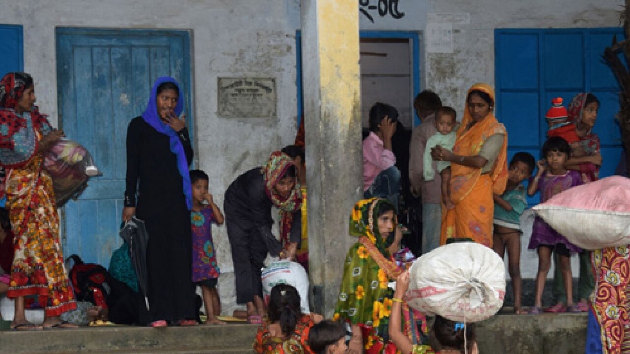 Cyclone Komen forces evacuation of thousands in Bangladesh