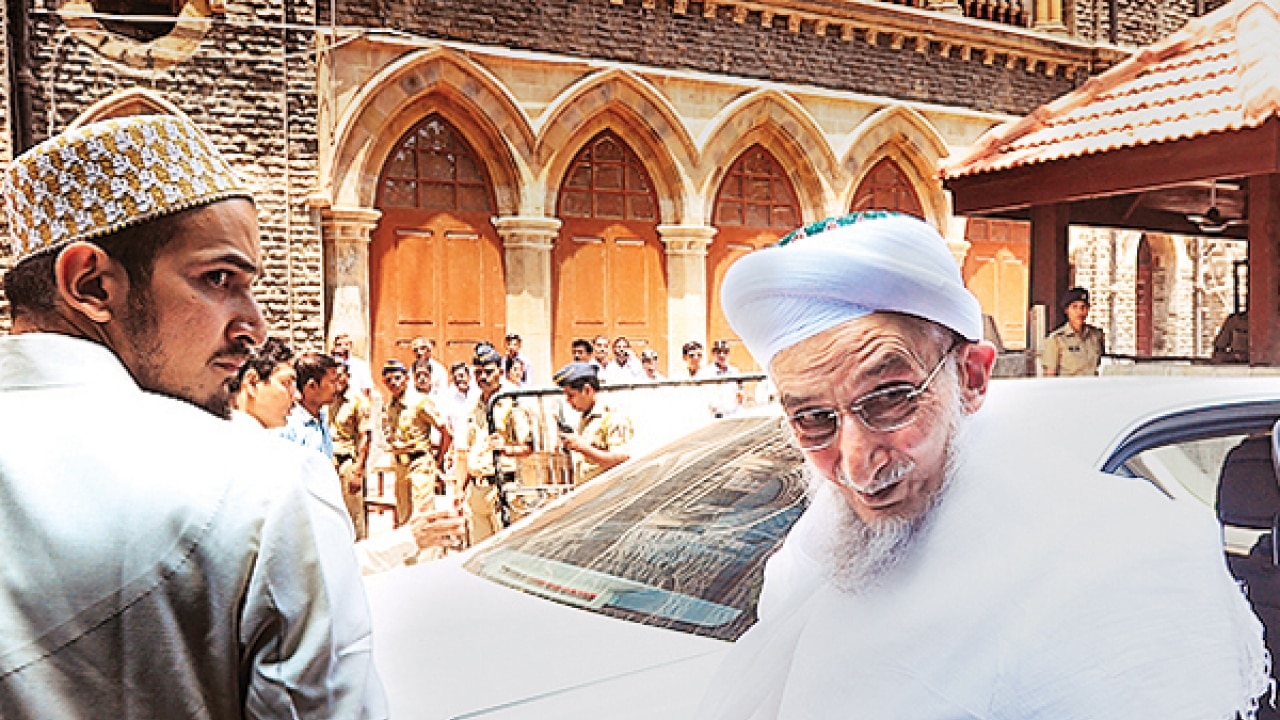 Challenger to Syedna post claims he can't enter Raudat Tahera