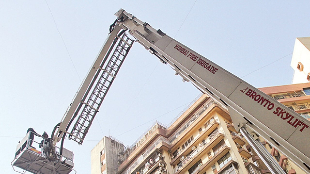 Fire Truck Hydraulic Platform 【Pre-order: 1:43 Fire Hydraulic Platform ...