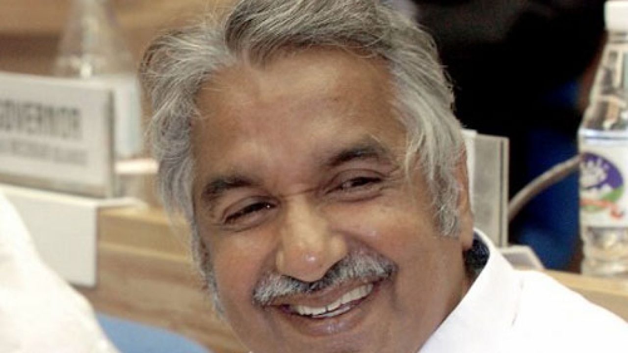 CM Oommen Chandy declares Kerala as India's first 'complete digital' state