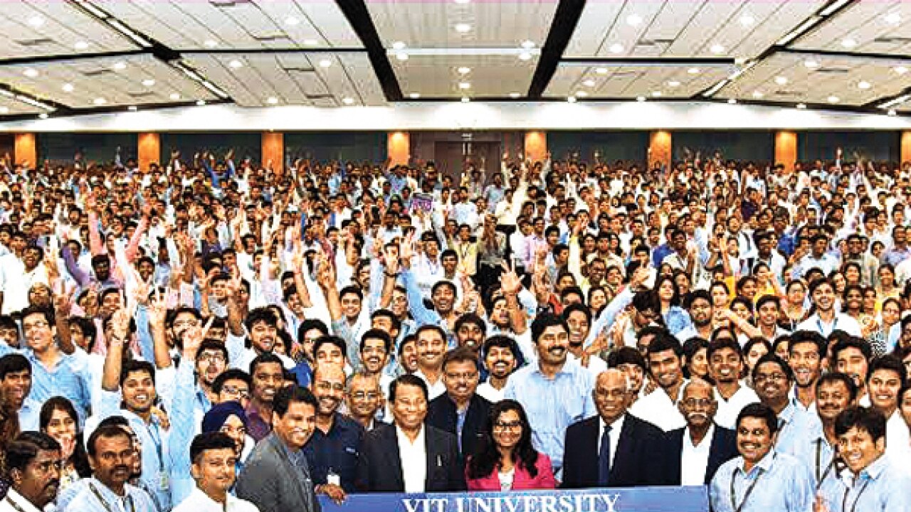 Top IT firms make record 7,947 jobs offers to VIT students
