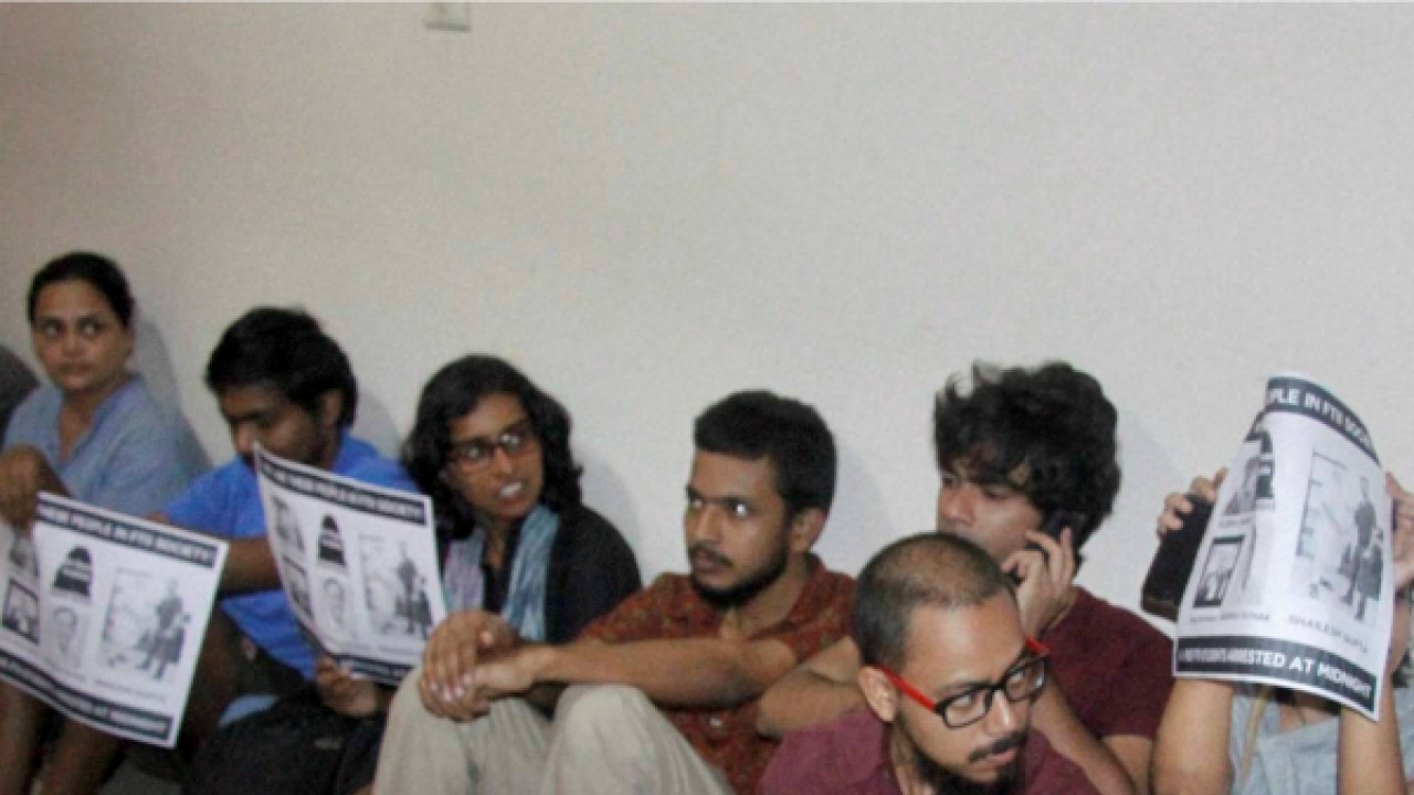 FTII strike enters 100th day amid hope given by offer of talks