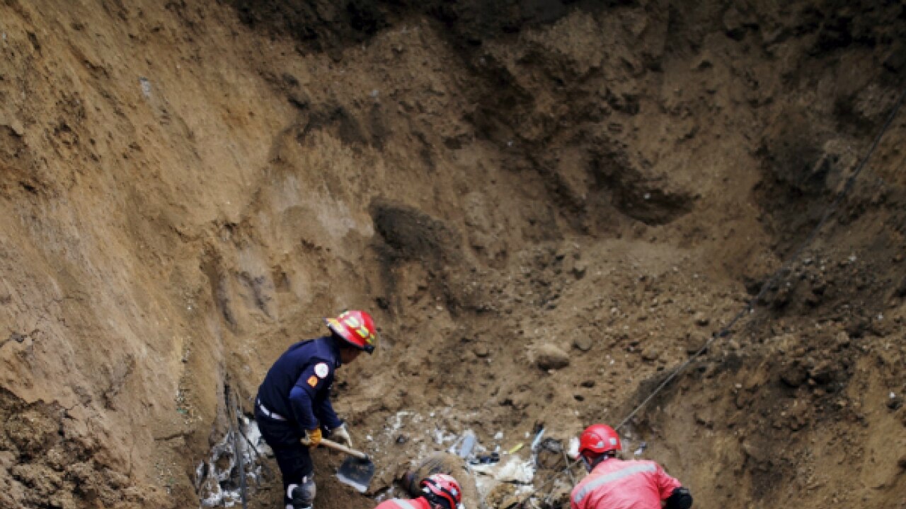 Hundreds Feared Dead In Guatemala Landslide The Hopeful Keep Digging