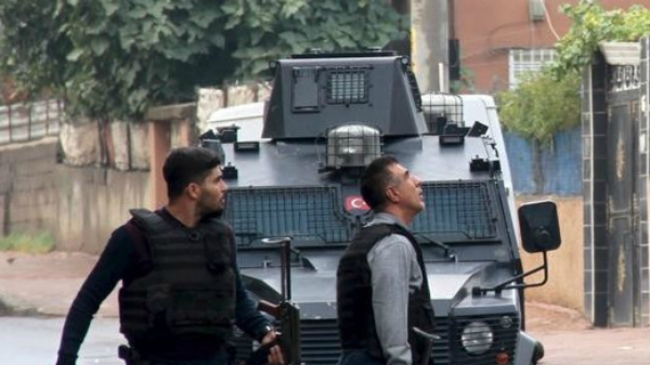 Turkish police detain 71 in raids against ISIS in Istanbul