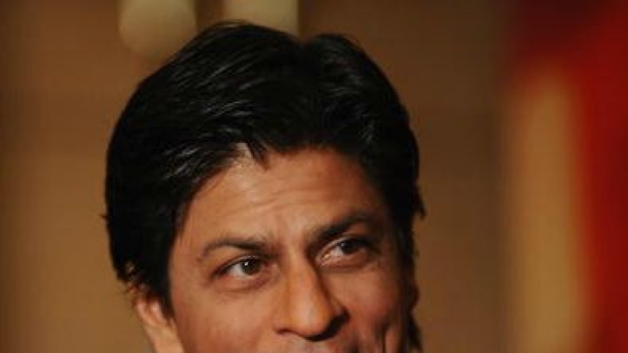 Shah Rukh Khan shouldn't be targeted only because he is Muslim: Shiv Sena