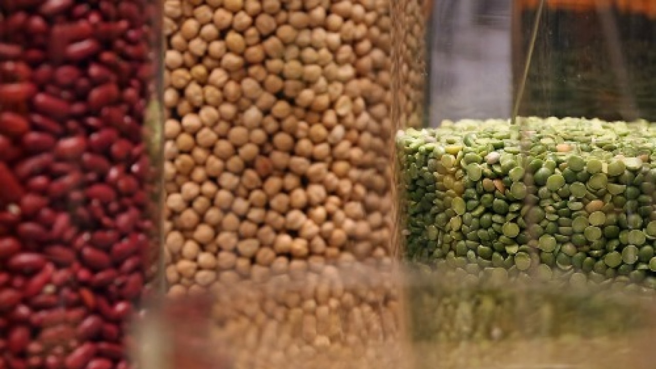 Over 5,366 tonnes of seized pulses offloaded in market to ease rates