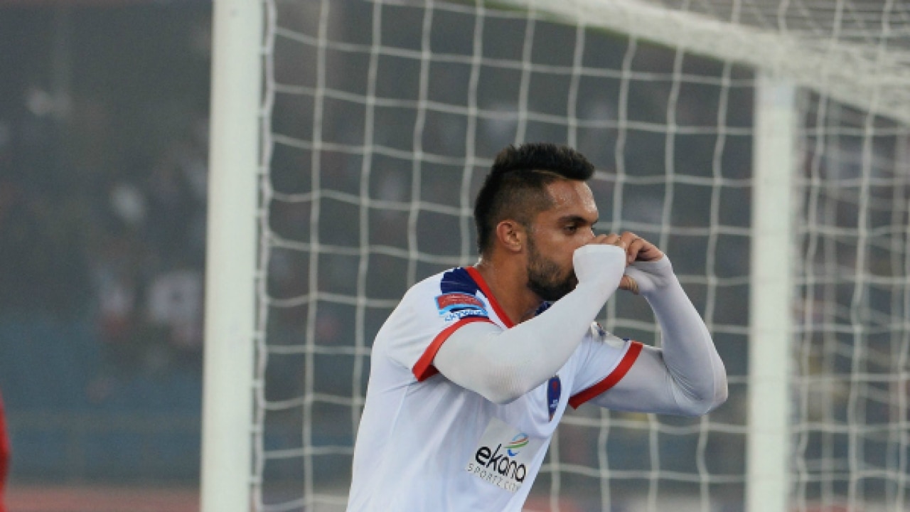 ISL 2015: Robin Singh scores a stunner but Delhi's missed chances can ...