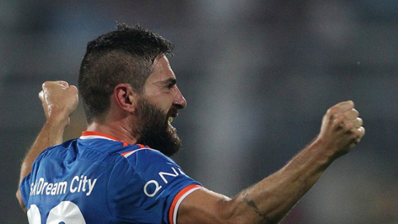 ISL 2015: Virat Kohli's FC Goa reach the final after thumping Delhi Dynamos