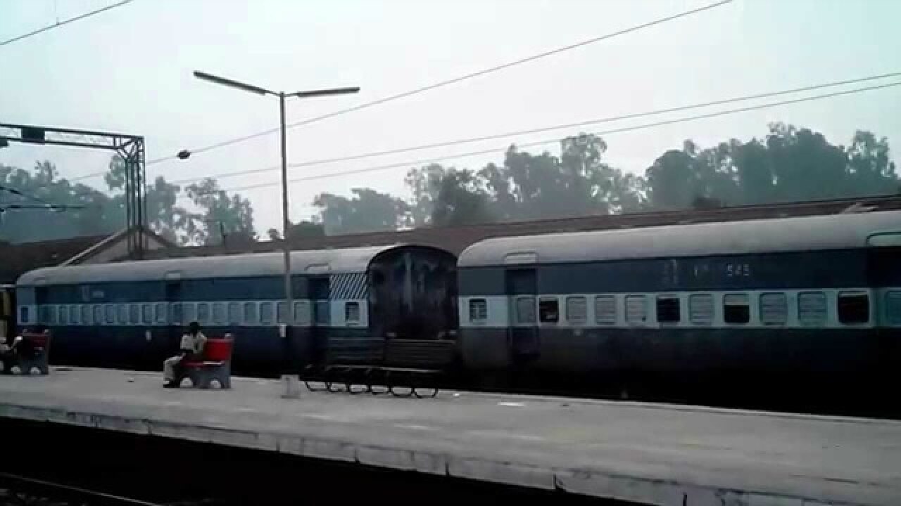 Seven coaches of Amrapali Express derail, Patna-bound trains diverted ...