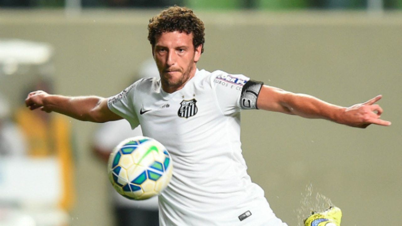 Chennaiyin FC captain Elano Blummer flies to Brazil after getting bail ...
