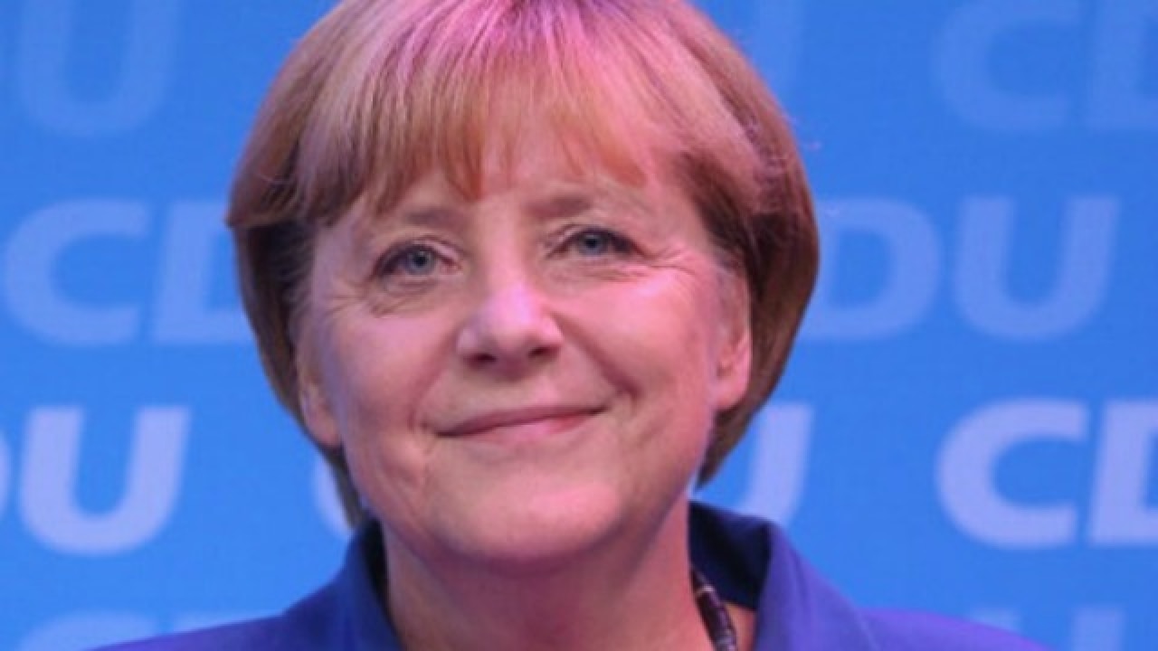 Refugee girl who cried after Angela Merkel comments can stay in Germany