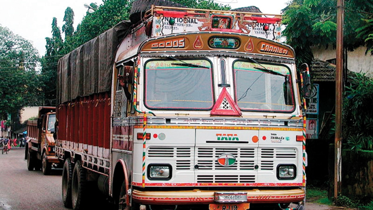 GST roll-out deadline likely to be pushed back to April 1, 2017