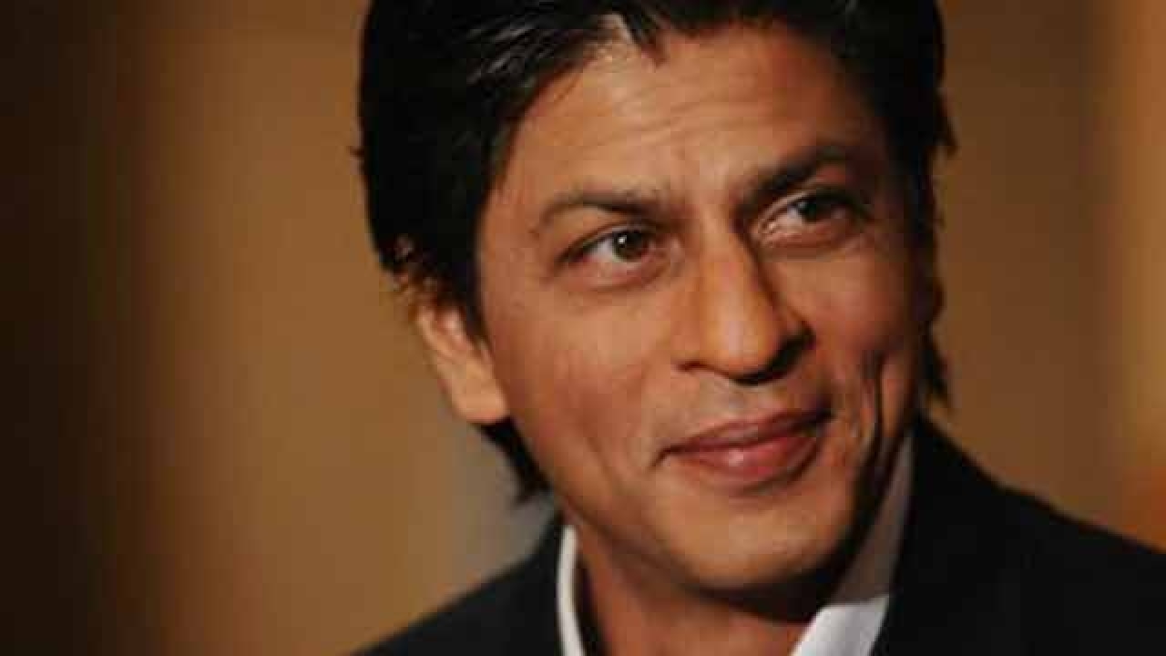 'People who become actors do not love themselves', says Shah Rukh Khan