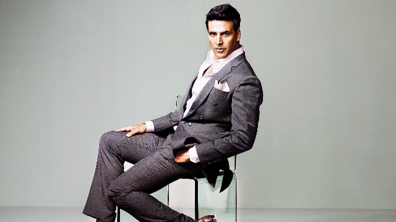 It's official! Akshay Kumar will star in Kaththi remake