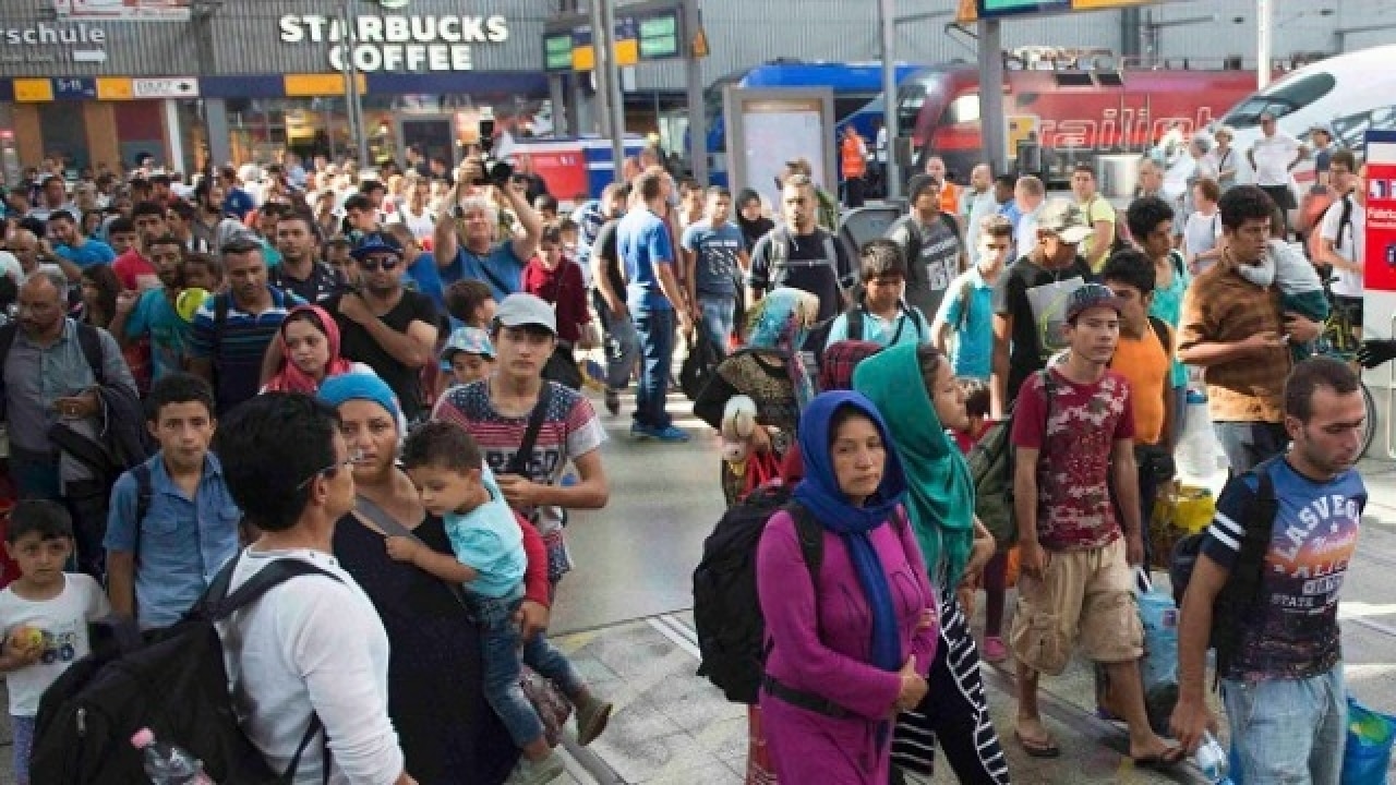 Japan accepts 27 refugees in 2015, rejects 99%: Government