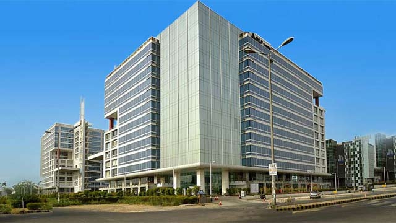 DLF to launch new luxury property, likely to add Emporio and Promenade ...