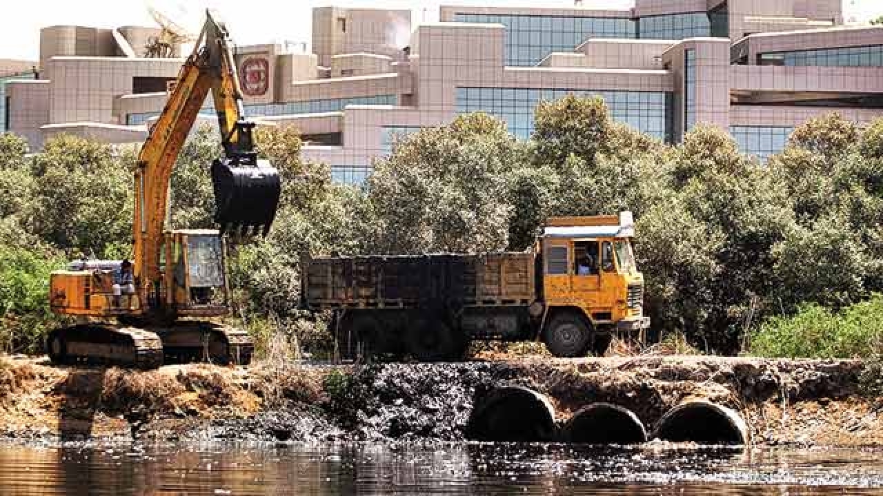 High bidding for de-silting work puts BMC in a fix