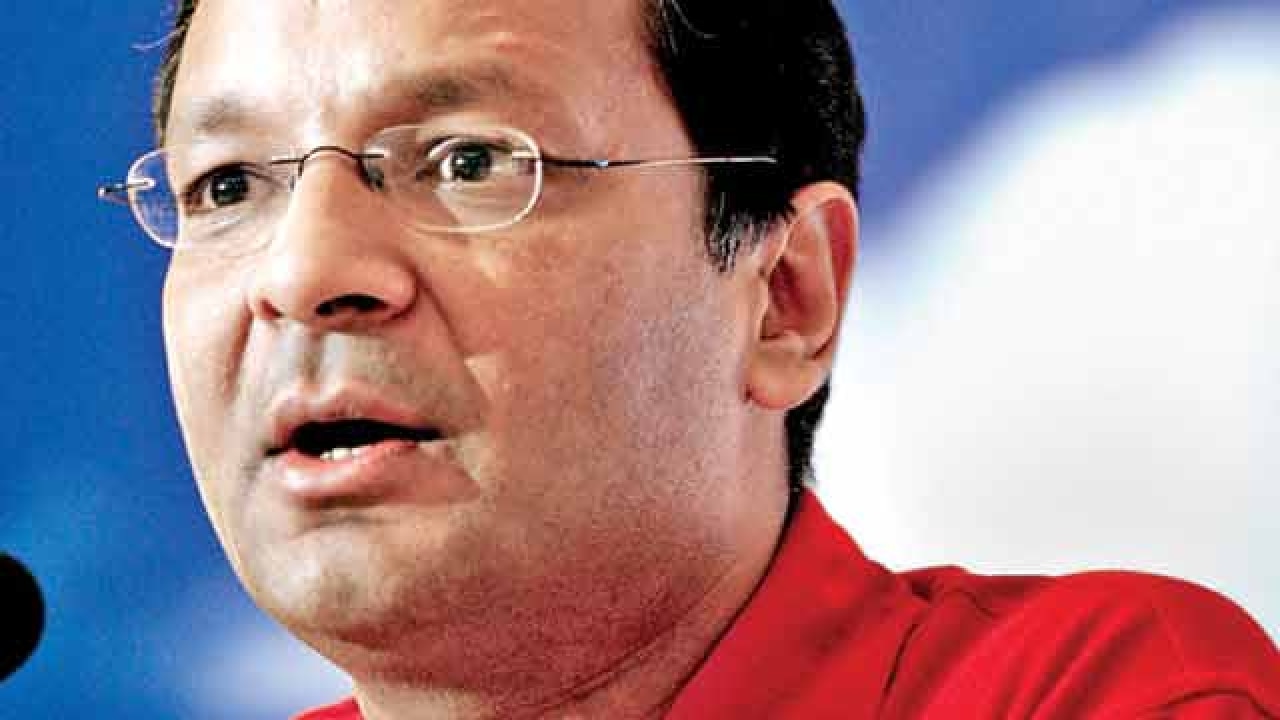 Let AirAsia, Vistara serve India before flying international: Ajay ...