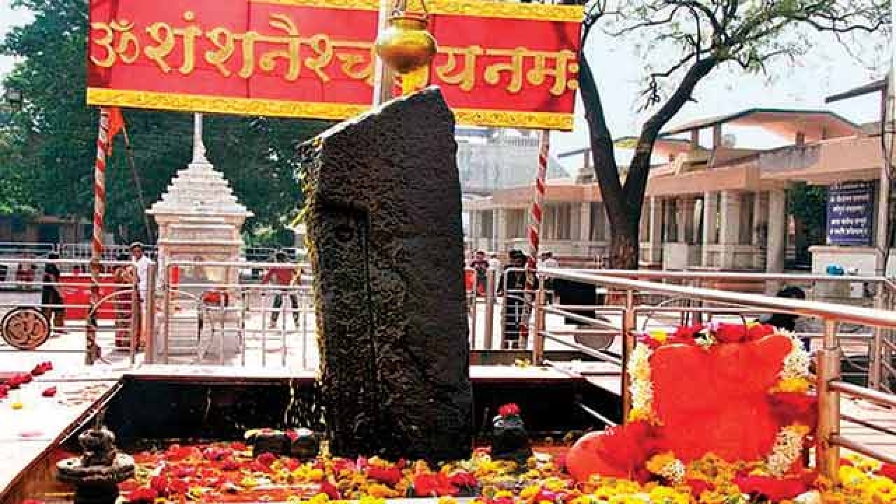 Shani Shingnapur villagers demand 'immediate' ban on Bhumata Brigade