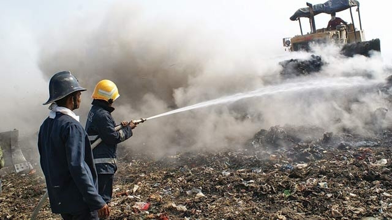 Mumbai: Fire at Deonar dump continues on Day 3