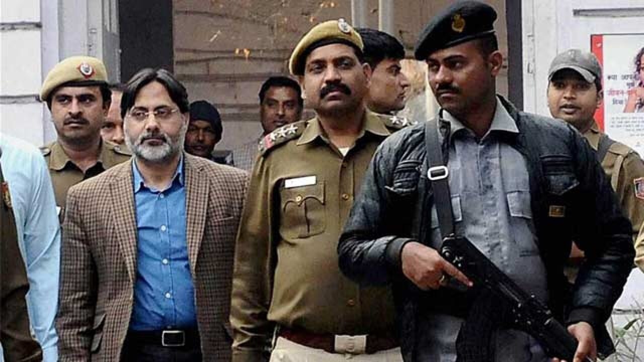 Press Club event: DU lecturer SAR Gilani gets release order