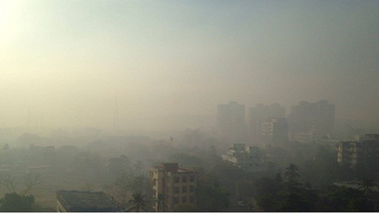 Mumbai: Fire contained, but smoke blanket covers Deonar area; residents ...