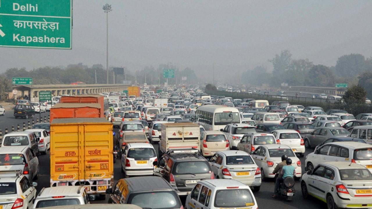 Traffic Snarls Seen In Delhi After Road Caved In Around ITO Junction traffic-snarls-seen-in-delhi-after-road-caved-in-around-ito-junction