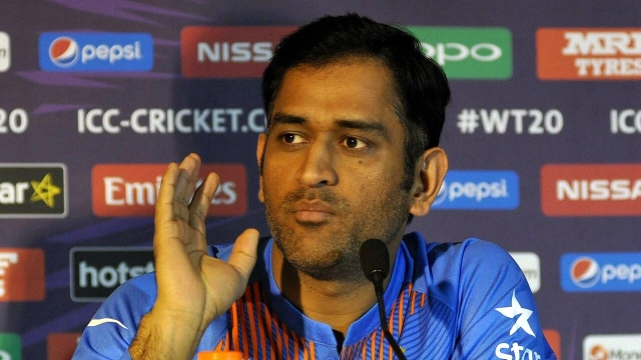 IPL 2016 | Leaving those bright yellow memories behind: Dhoni practises ...