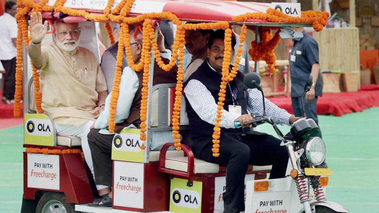 PM Modi launches 'Stand Up India' intitiatve; to encourage ...