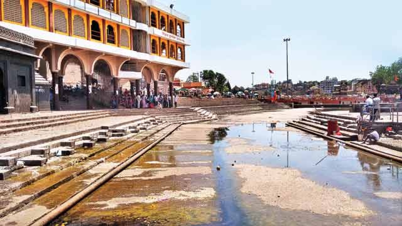 Maharashtra: Ramkund pond dries up for the first time in history