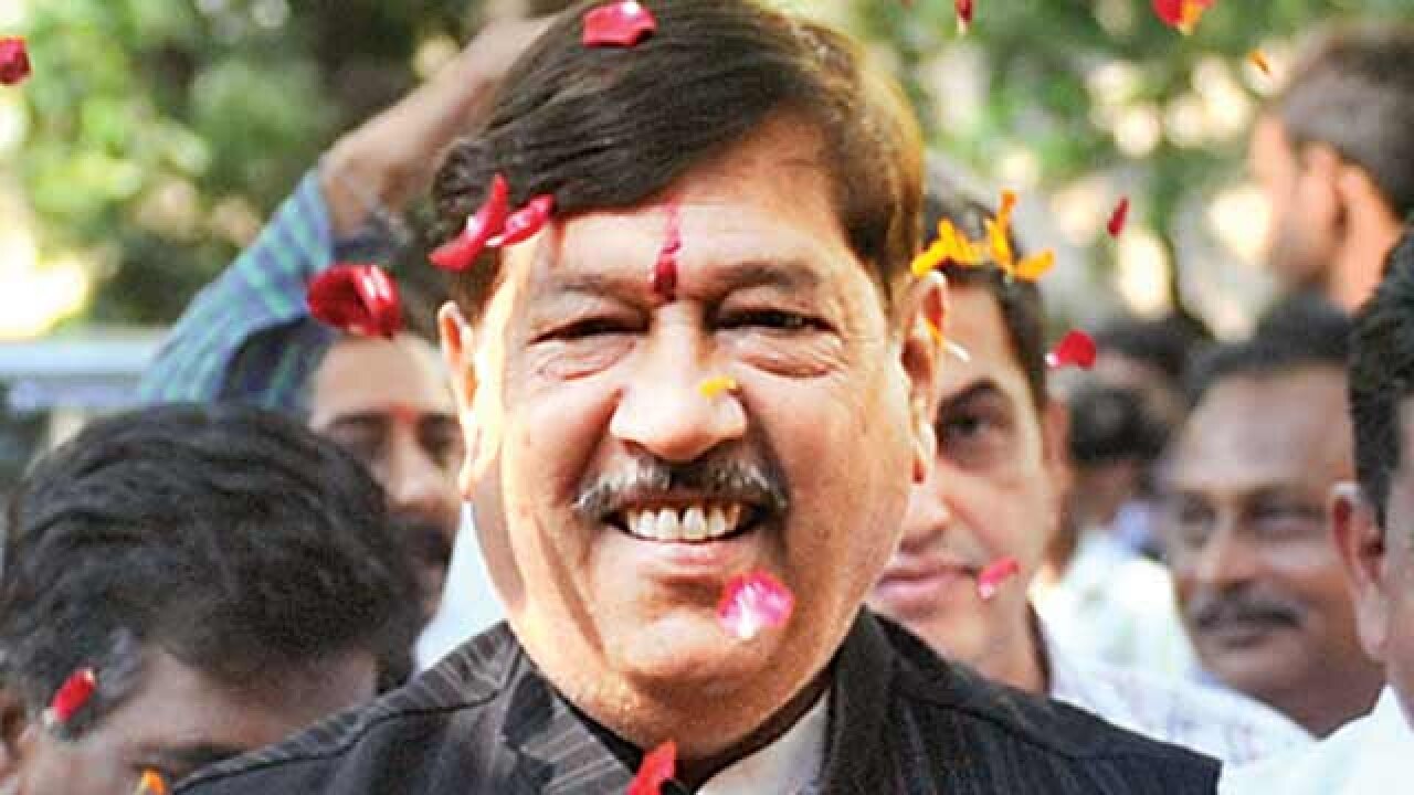 BJP's Girish Bapat third minister in problem