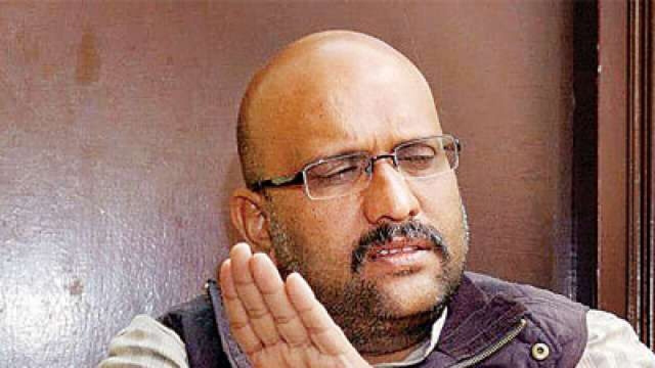 Congress MLA Ajay Rai gets warm welcome in Varanasi