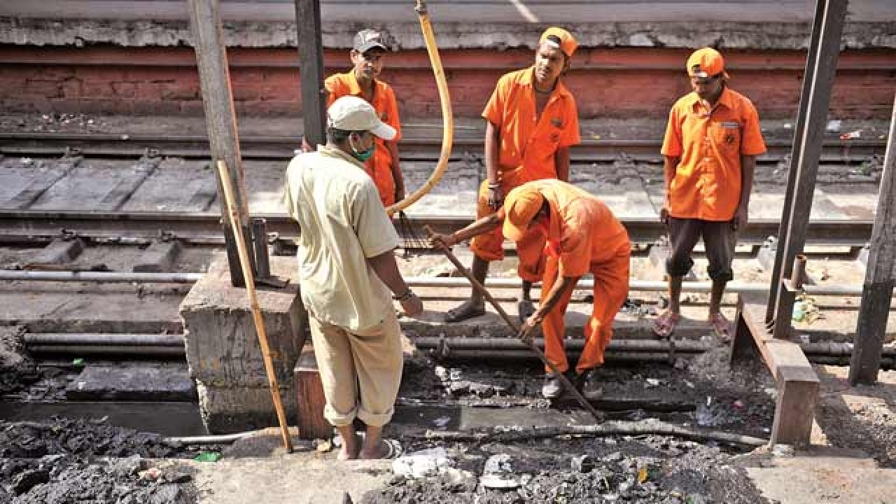 To keep Mumbai from flooding, de-silting work begins well in advance